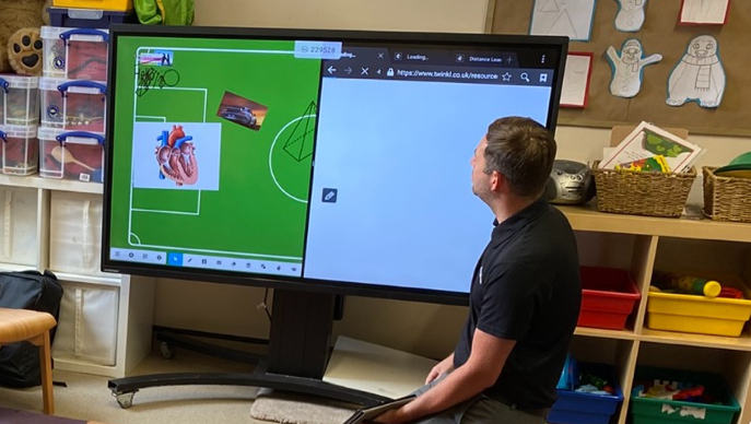 LYNX - Clevertouch Technologies